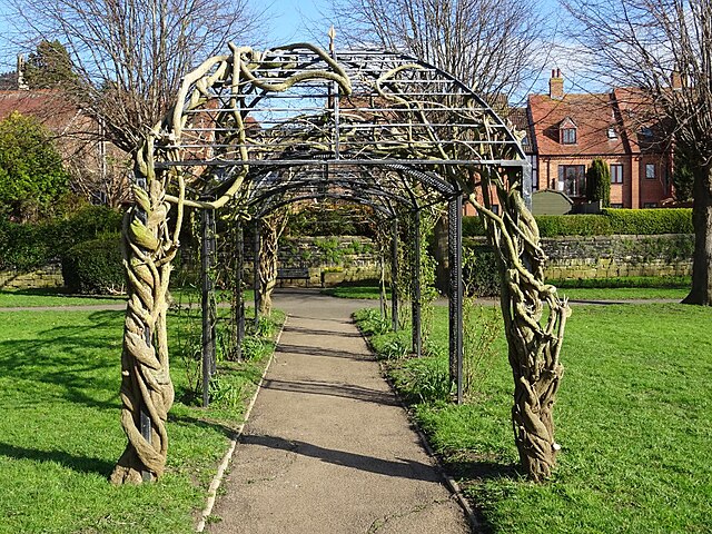 Victoria Gardens - Croft Farm Water Park